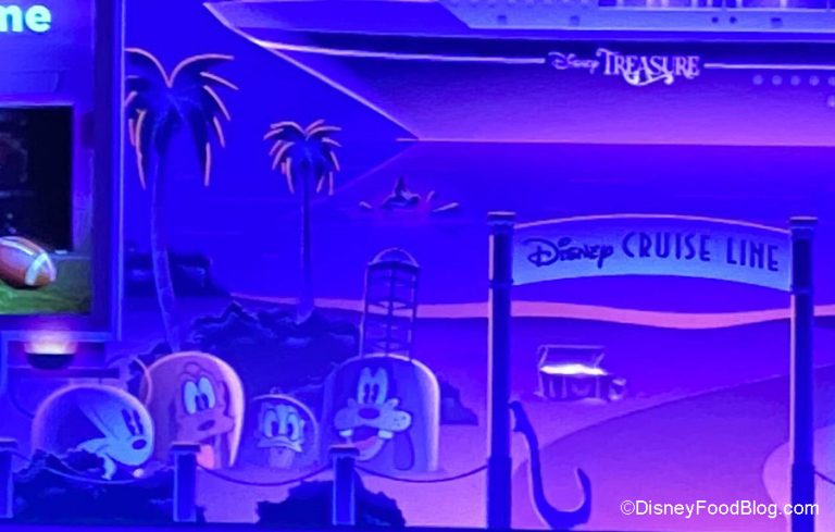 Disney Fans NEED to Check Their TV Screensavers Right Now 👀 | the ...