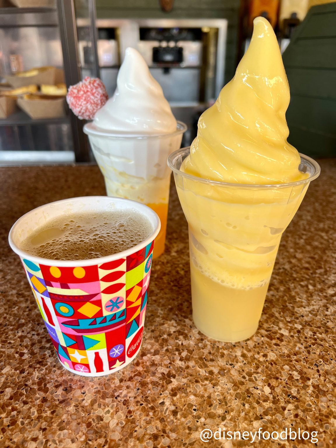 REVIEW: We Ate EVERYTHING at the Aloha Isle DOLE Whip Stand in Magic ...