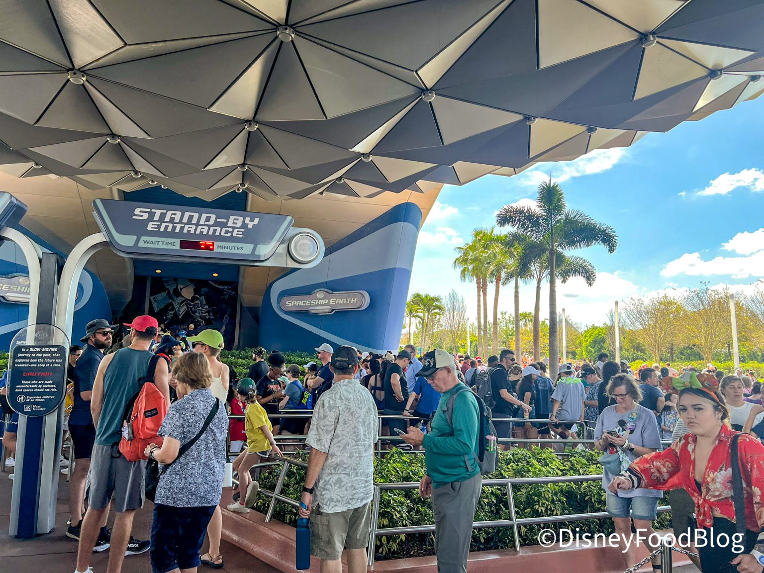The One Ride You Should NEVER Rope Drop in EPCOT | the disney food blog