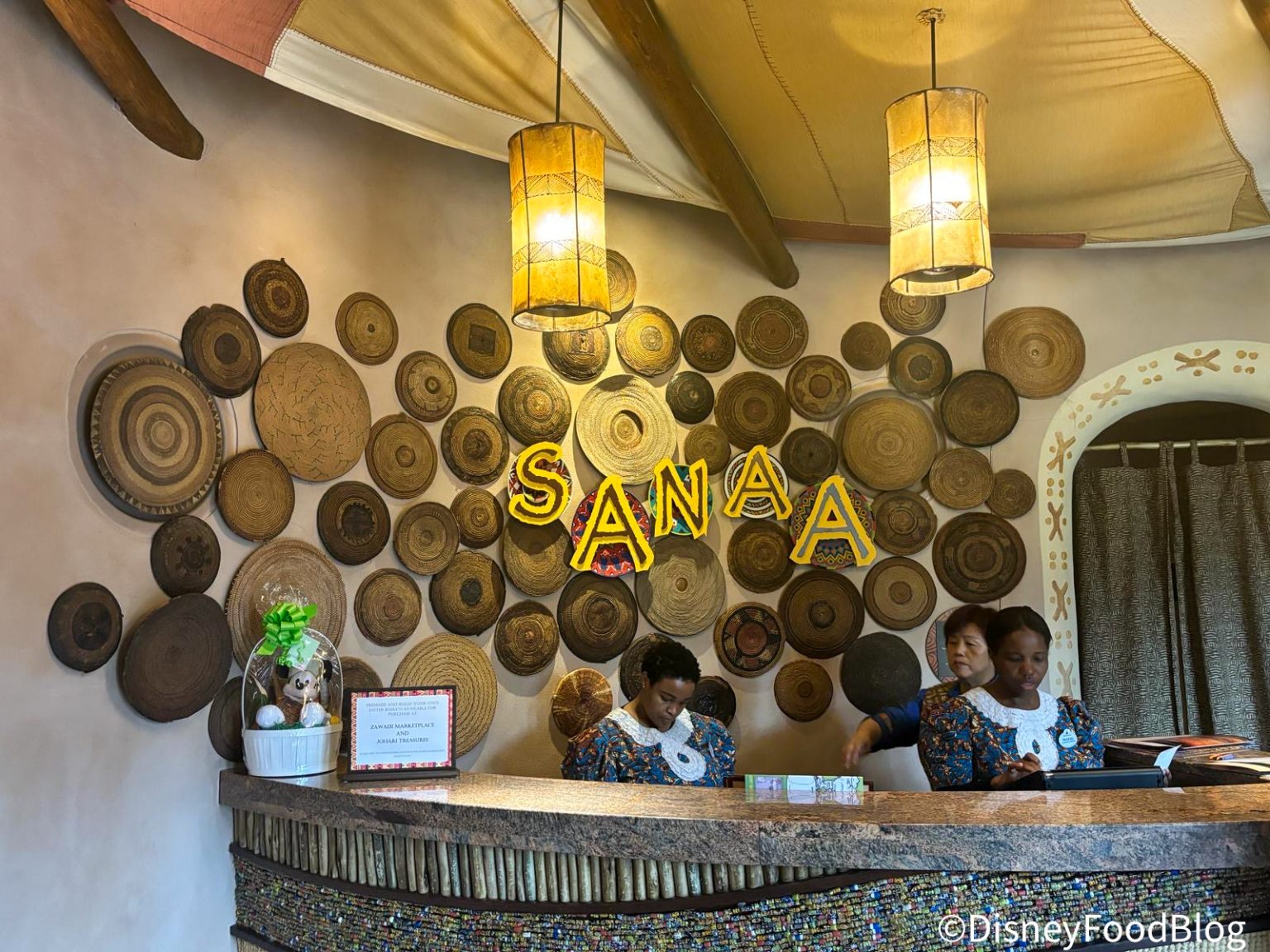 OL' RELIABLES — The 3 Disney World Restaurants AJ Recommends Every Time ...