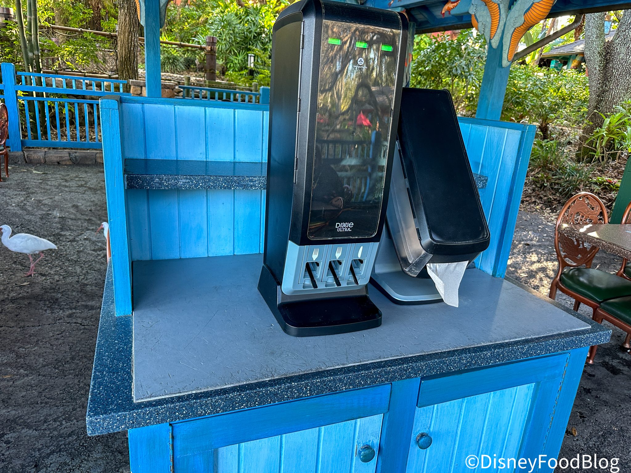 REVIEW: YES, This Disney World Quick Service Meal is STILL Huge and ...
