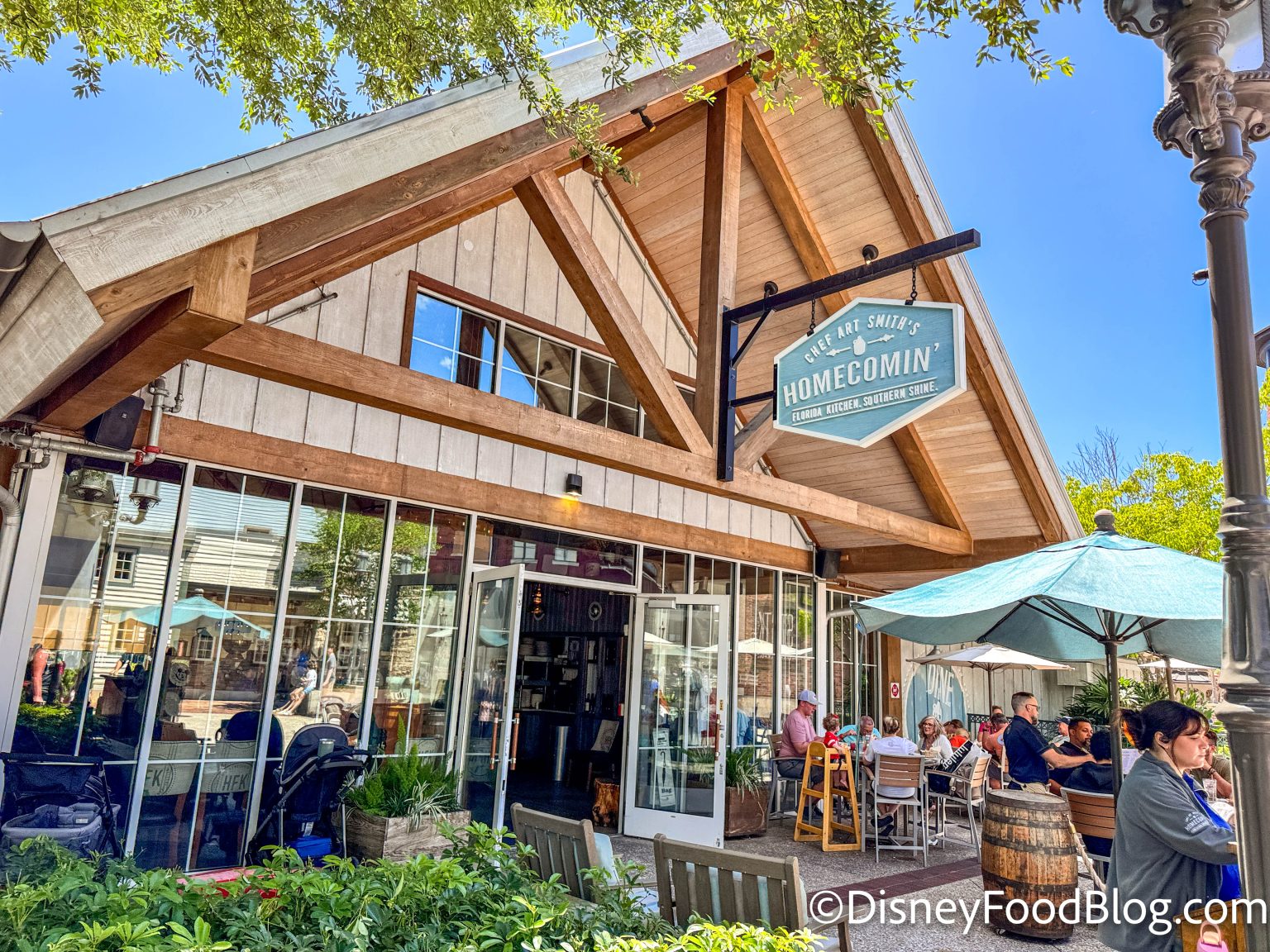 REVIEW: NEW Menu Items Debut at Chef Art Smith's Homecomin' in Disney ...