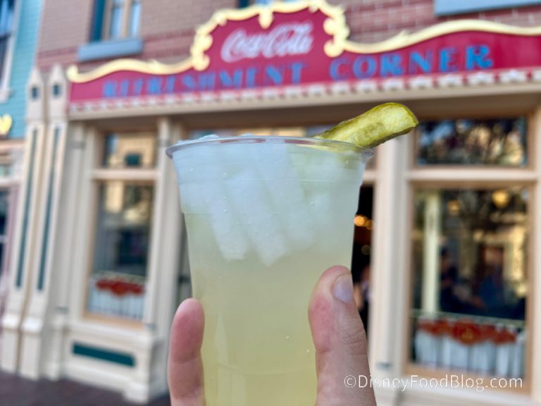 We Tried 8 NEW Things at Disneyland and They Were Both DELICIOUS and ...