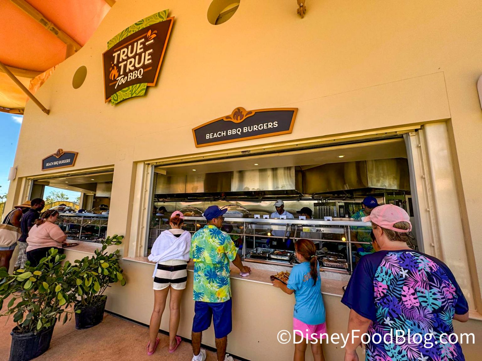 REVIEW: We Ate EVERYTHING At Disney's NEW Cruise Destination — Lookout ...