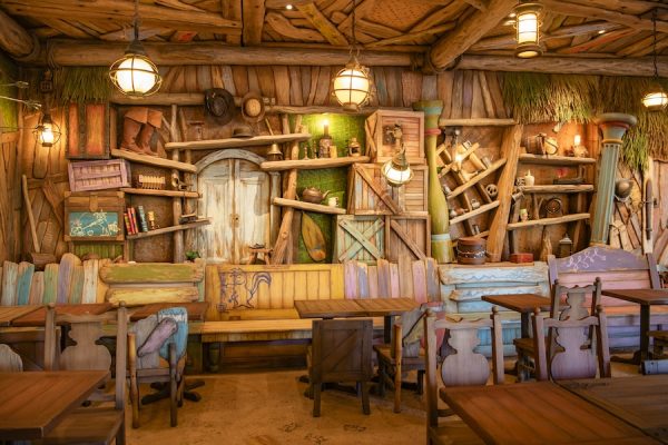 FIRST LOOK INSIDE Disney's NEW Peter Pan Restaurant: Lookout Cookout in ...