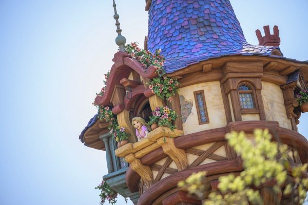 FIRST LOOK INSIDE Disney's NEW Tangled Ride: Rapunzel's Lantern ...
