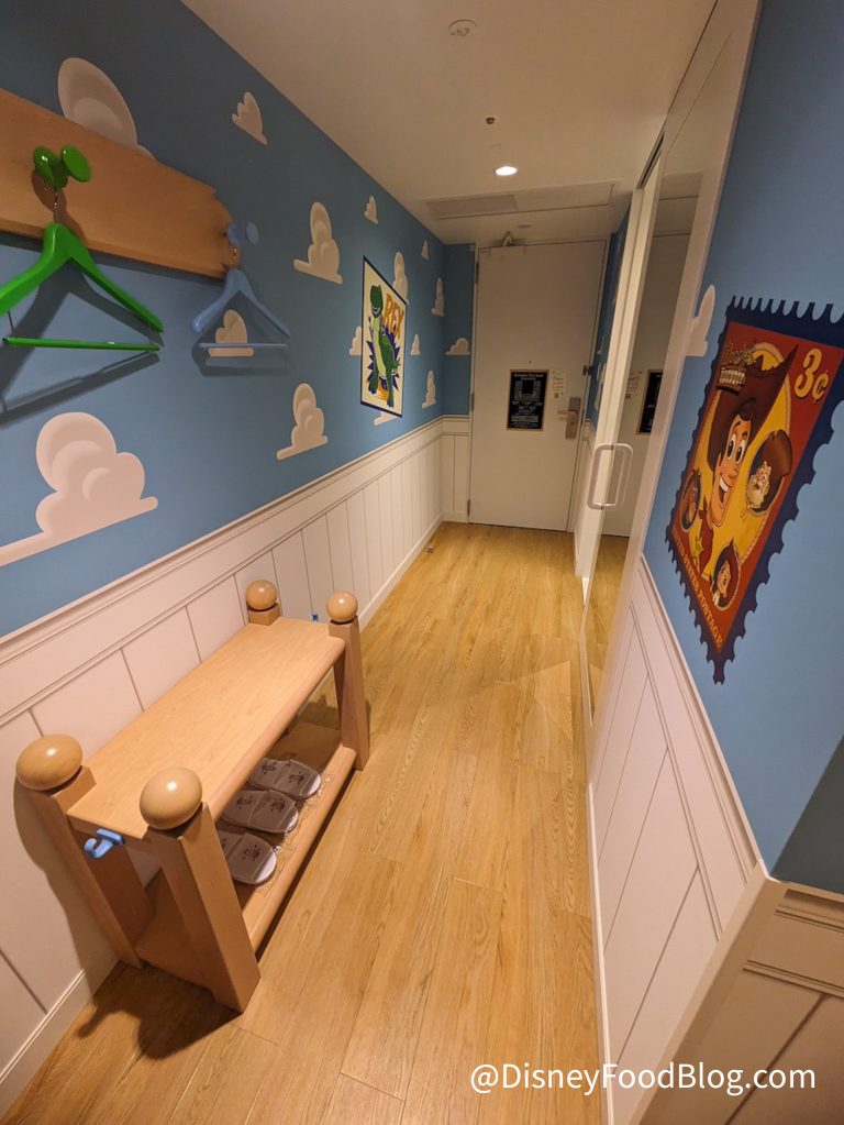 FULL TOUR: Come See EVERY DETAIL in This Toy Story Hotel Room | the ...