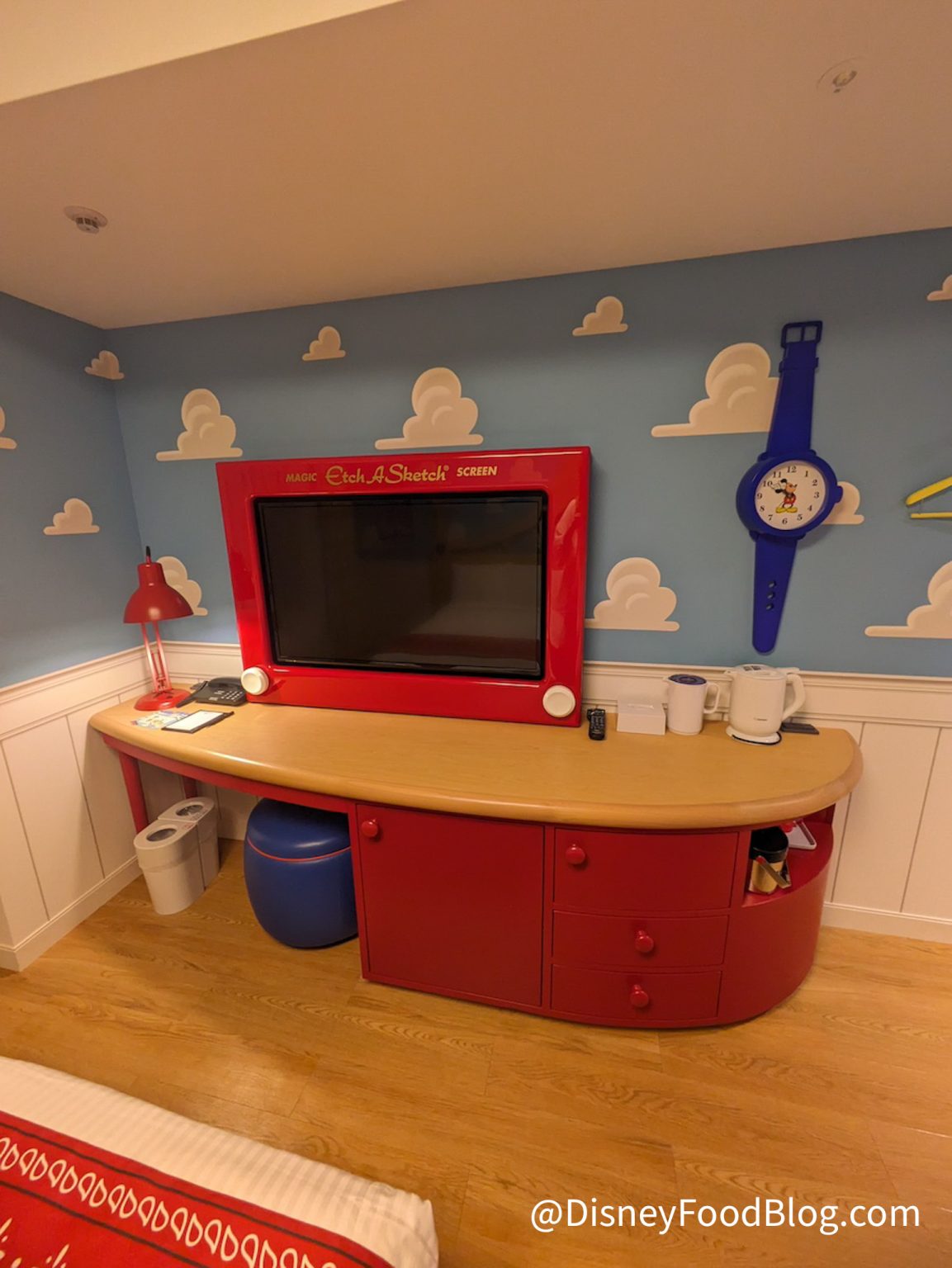FULL TOUR: Come See EVERY DETAIL in This Toy Story Hotel Room | the ...