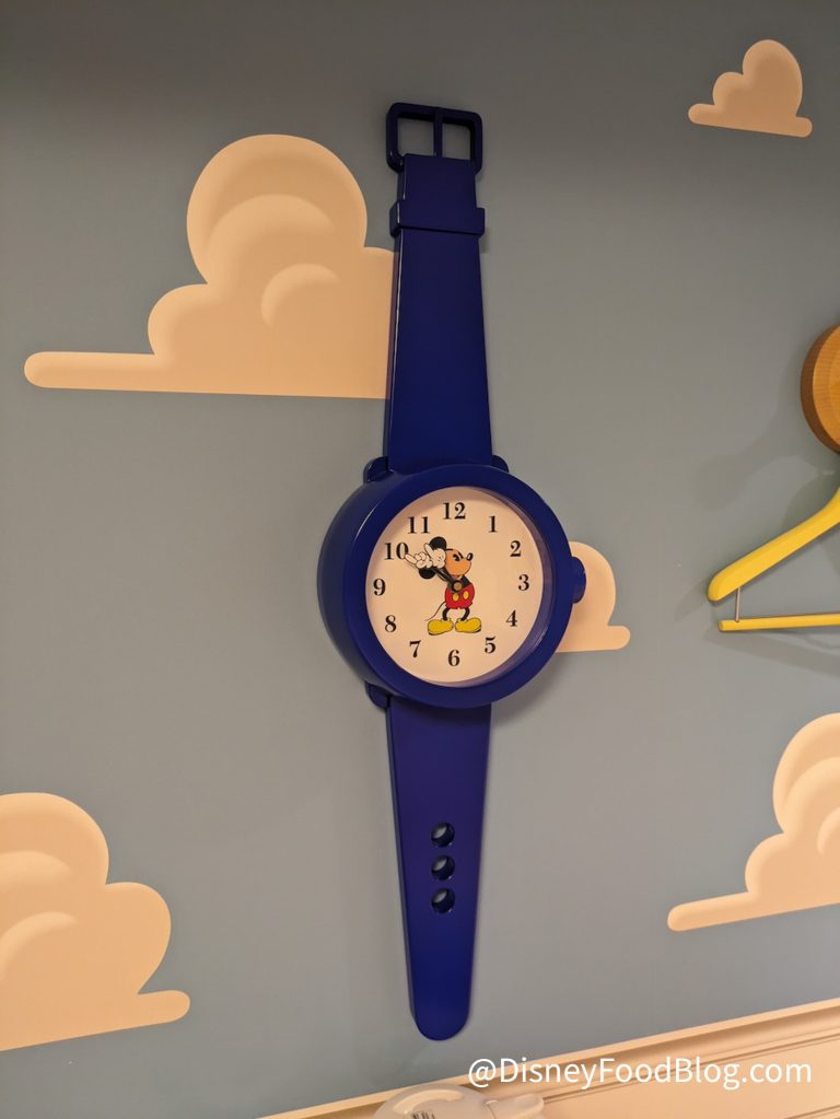 FULL TOUR: Come See EVERY DETAIL in This Toy Story Hotel Room | the ...