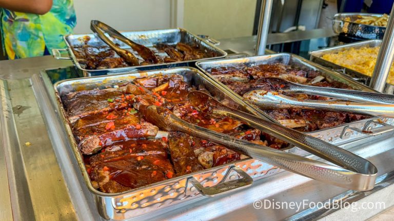 REVIEW: How's the Food at Disney's New Private Island Destination ...