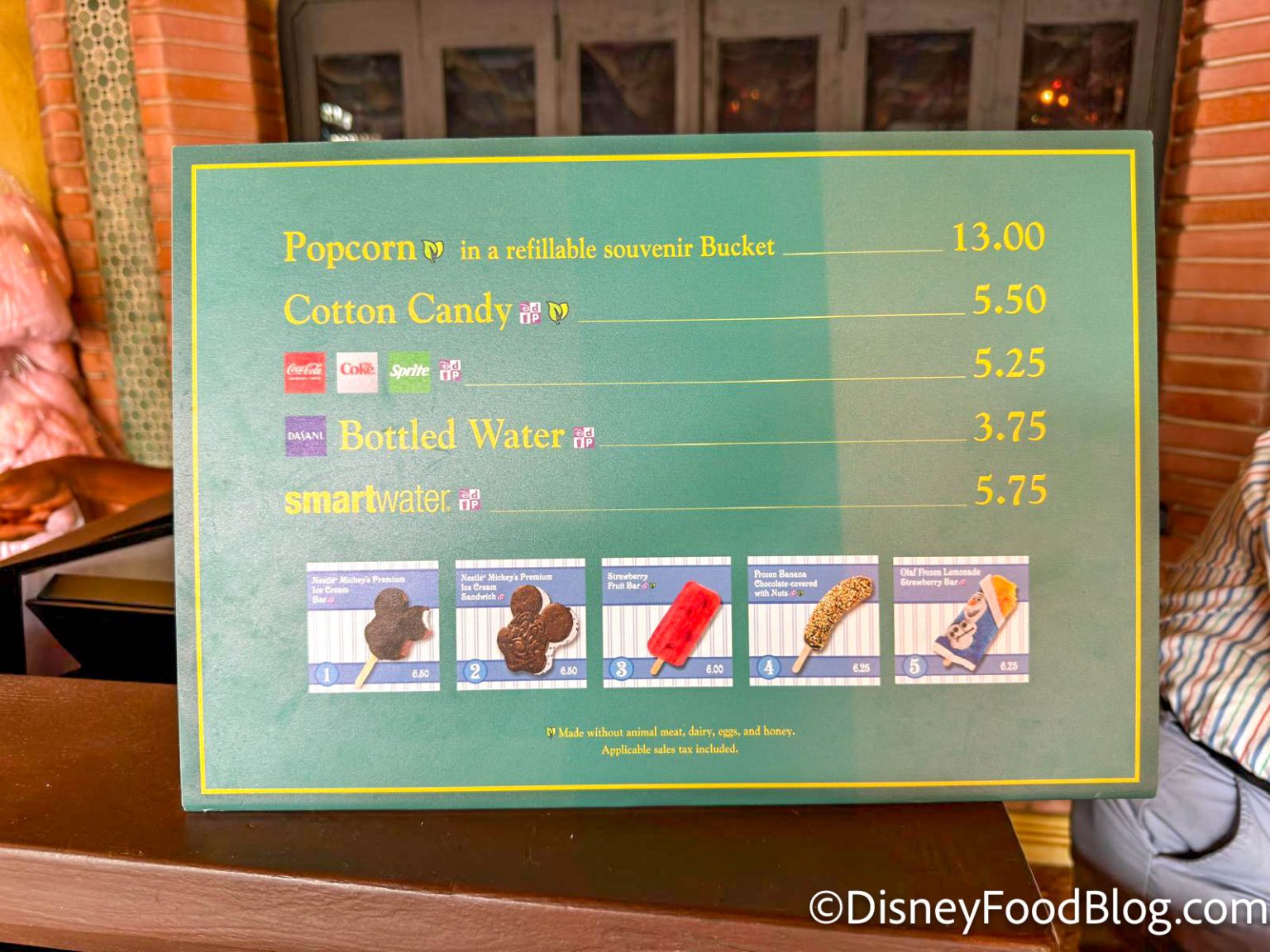 A Long-Closed Store Has REOPENED as a NEW Snack Stand in Magic Kingdom ...