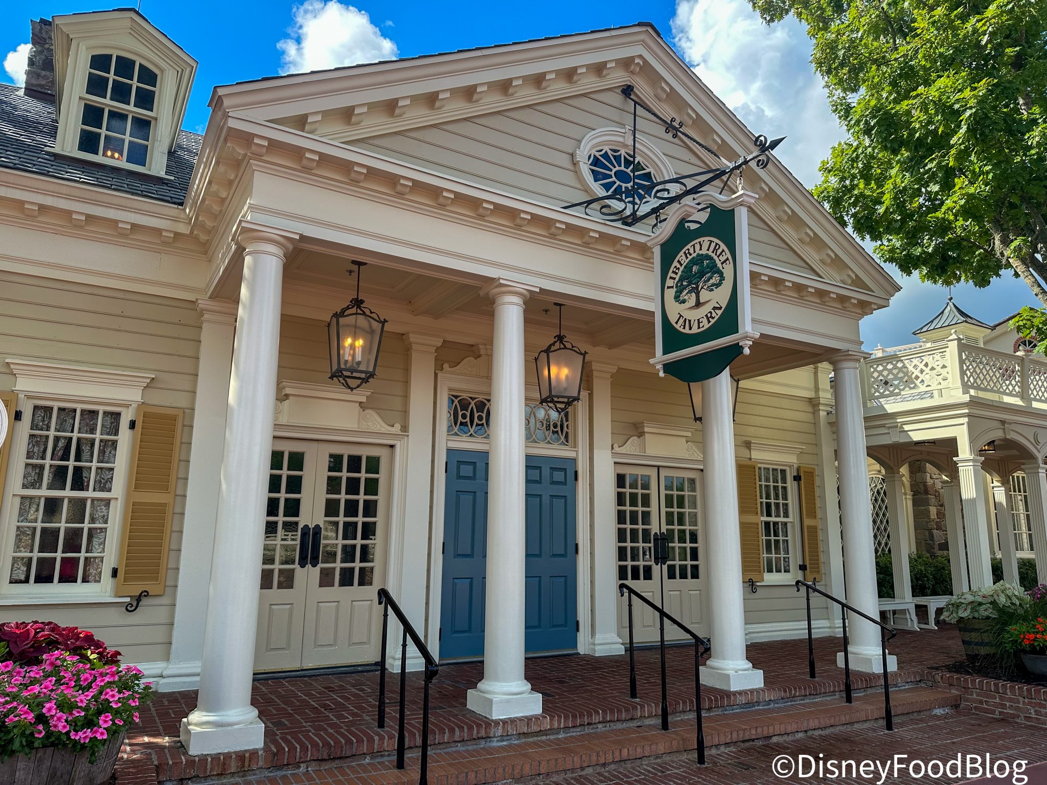 This Could Be a GAME-CHANGER for Liberty Tree Tavern in Disney World ...