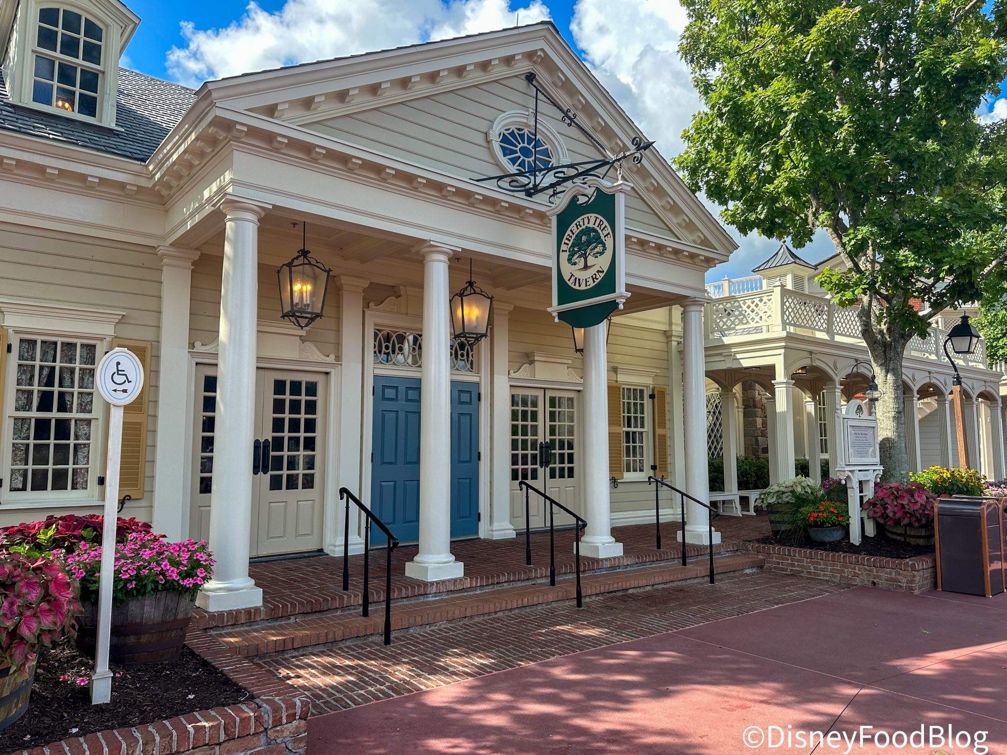 Liberty Square in Walt Disney World's Magic Kingdom | the disney food blog