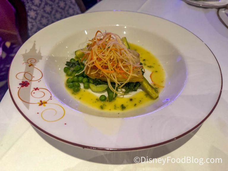 FULL REVIEW of Rapunzel's Royal Table on the Disney Magic Cruise Ship ...