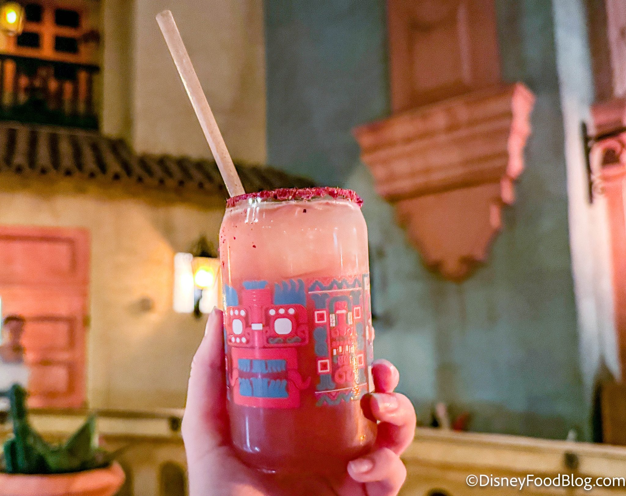 The WORST Time to Drink Around the World in EPCOT | the disney food blog