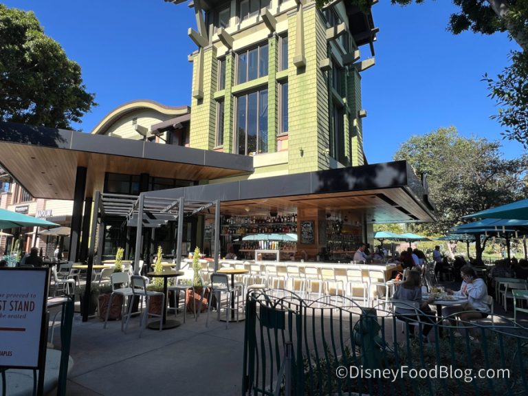 REVIEW: We're Revealing Where to Find Disney Italian Food That's ...