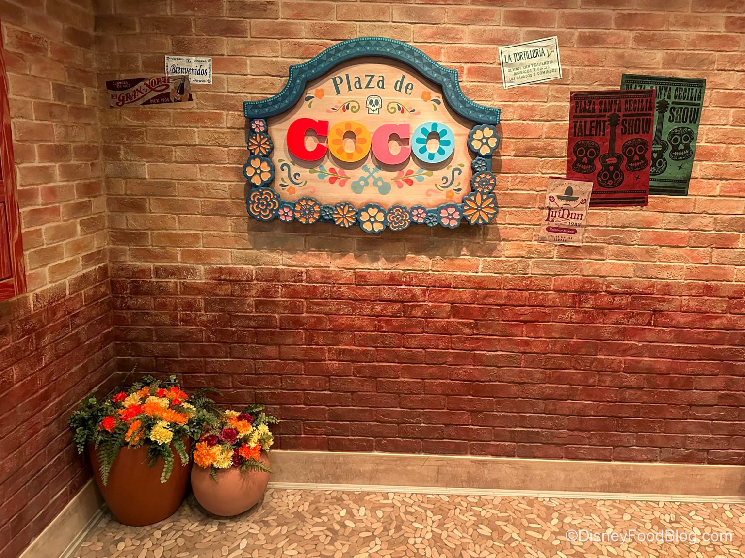 REVIEW: Plaza de Coco on the Disney Treasure | the disney food blog