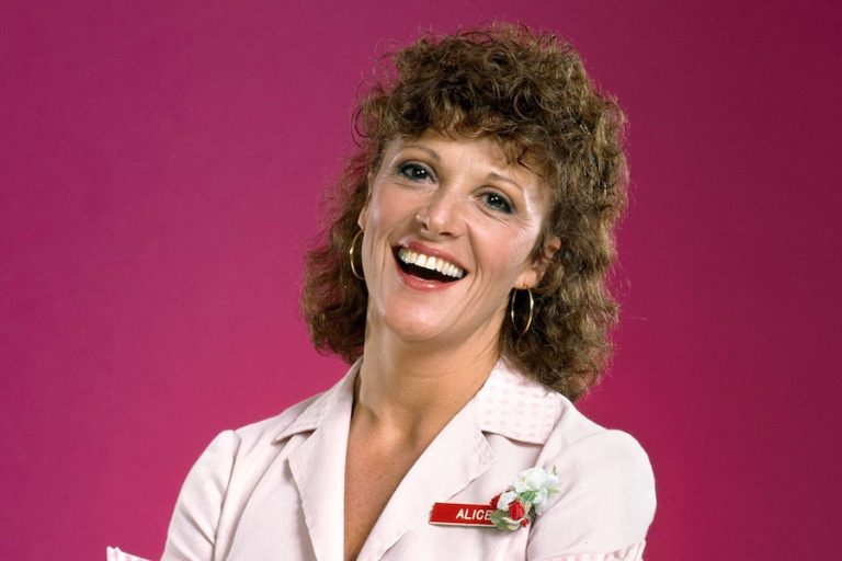 Acclaimed Actress Linda Lavin has Passed Away at 87 | the disney food blog