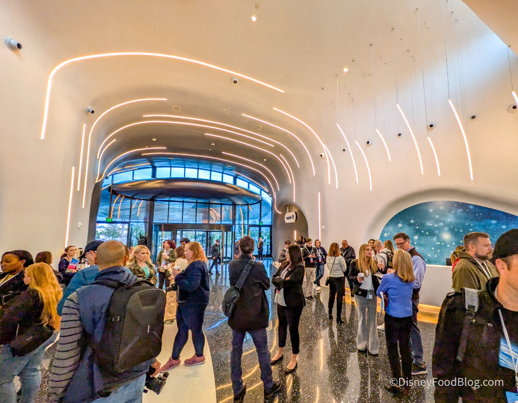 EXCLUSIVE PREVIEW: Go INSIDE Universal's Brand-New Stella Nova Resort ...