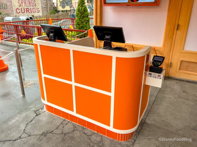 This Disney Restaurant Just Made a CHANGE (And We Think You'll LOVE It ...