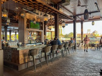 REVIEW: This $23 Drink Flight Is One of the Best Disney World Hotel ...