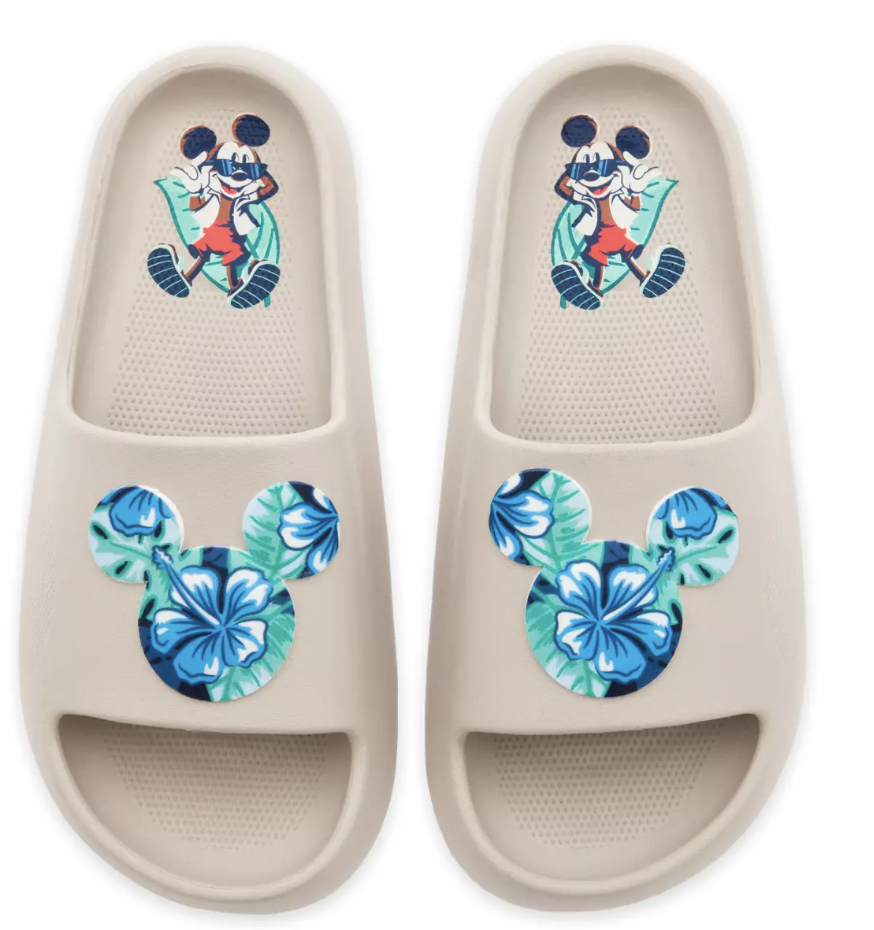 A New Disney Summer Collection Was Just Released Online | the disney ...