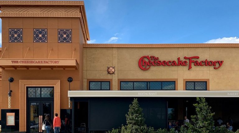 13 Items Were Just REMOVED From The Cheesecake Factory Menu Along With ...