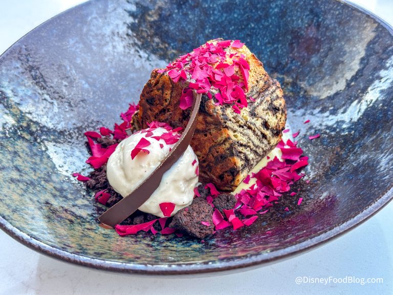 REVIEW: We Tried the NEW Bar Helios at Universal's Helios Grand Hotel ...