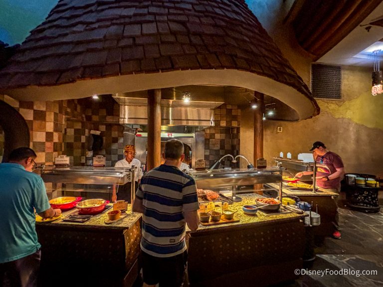 REVIEW: This Disney World Buffet Is Practically Perfect | the disney ...