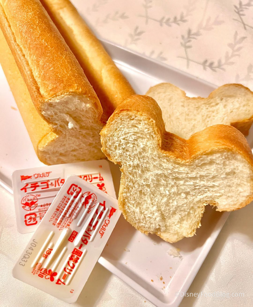 Dear Disney World, We Are BEGGING for This Famous Mickey Bread To Come ...