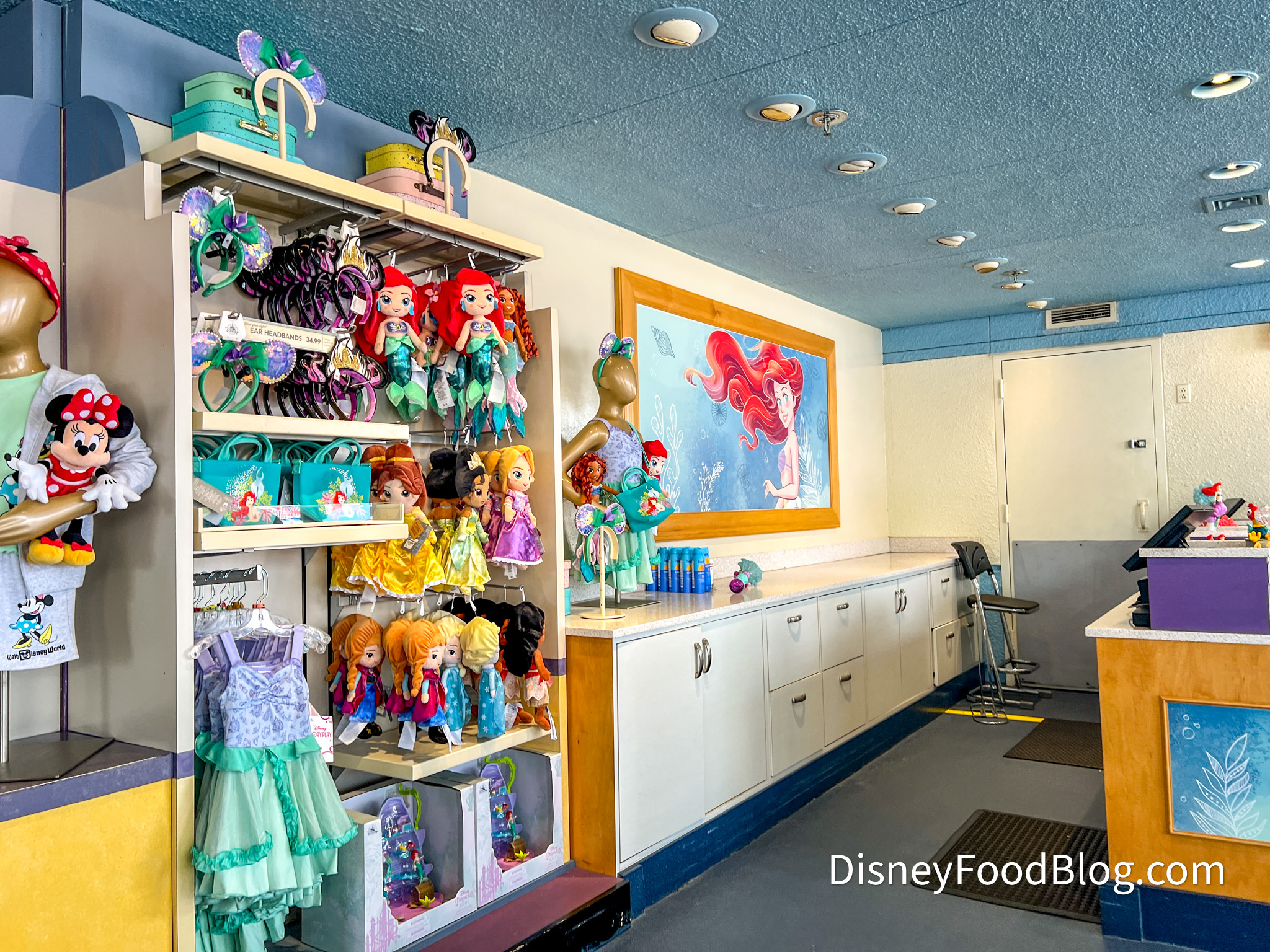 A Disney World Store FINALLY Reopened After FIVE YEARS | the disney ...