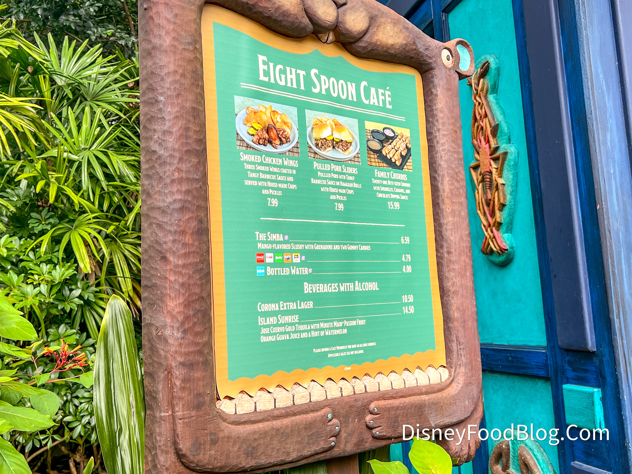 FULL REVIEW: TWO New Snacks Landed In Animal Kingdom | the disney food blog