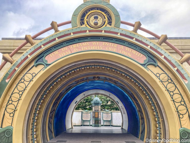 The Wizarding World of Harry Potter – Ministry of Magic at Universal's ...