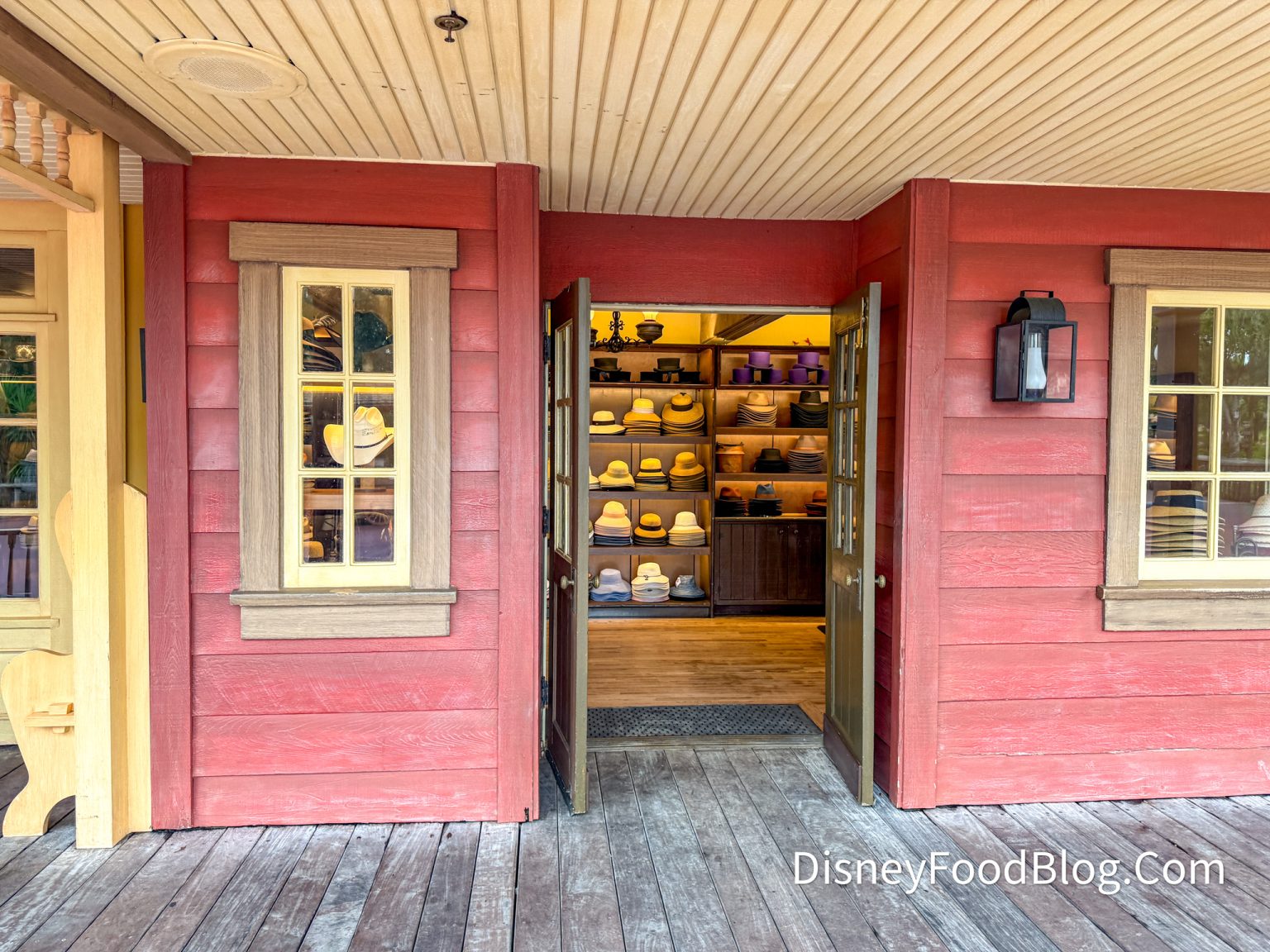 A Long-Abandoned Magic Kingdom Store Has Finally Reopened! | the disney ...