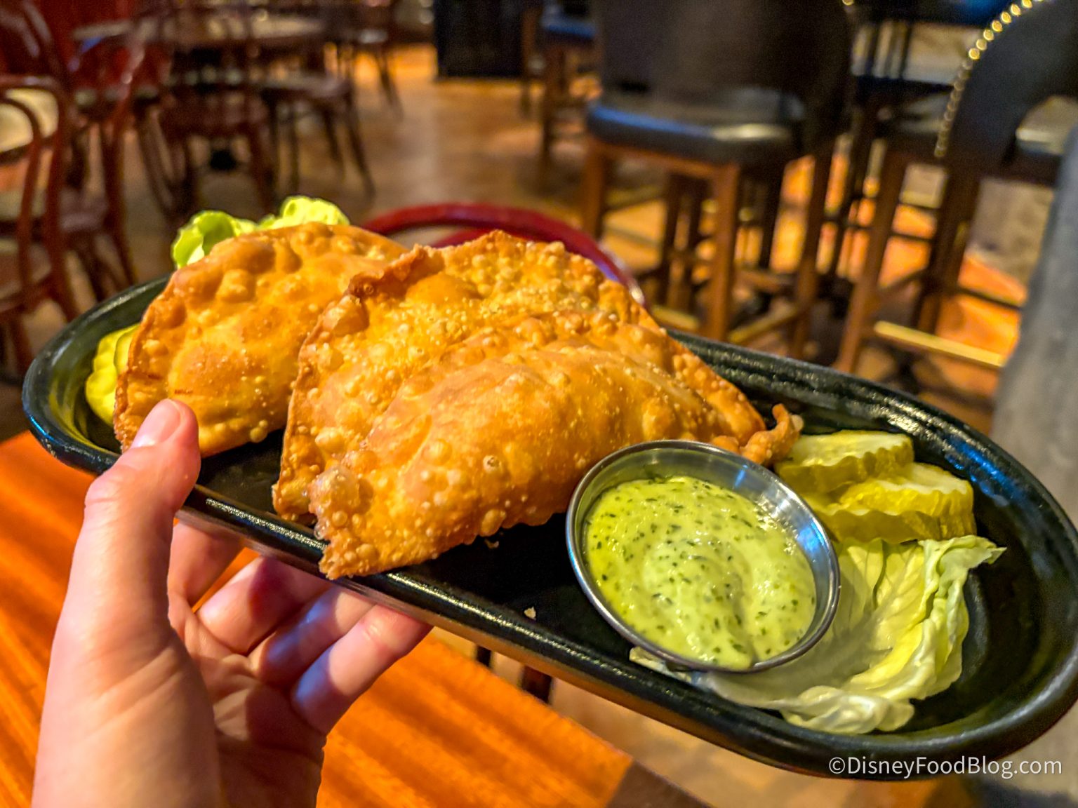 The Complete Guide to Eating at Disney's Yacht and Beach Club Resorts ...