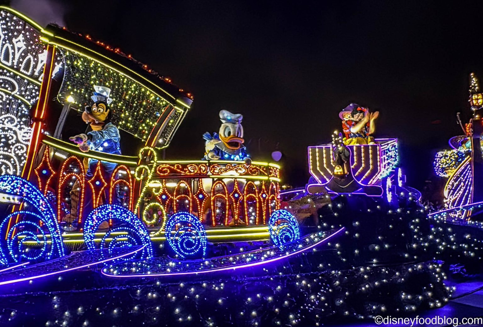 Disney Starlight — A Nighttime Parade at Walt Disney World's Magic ...