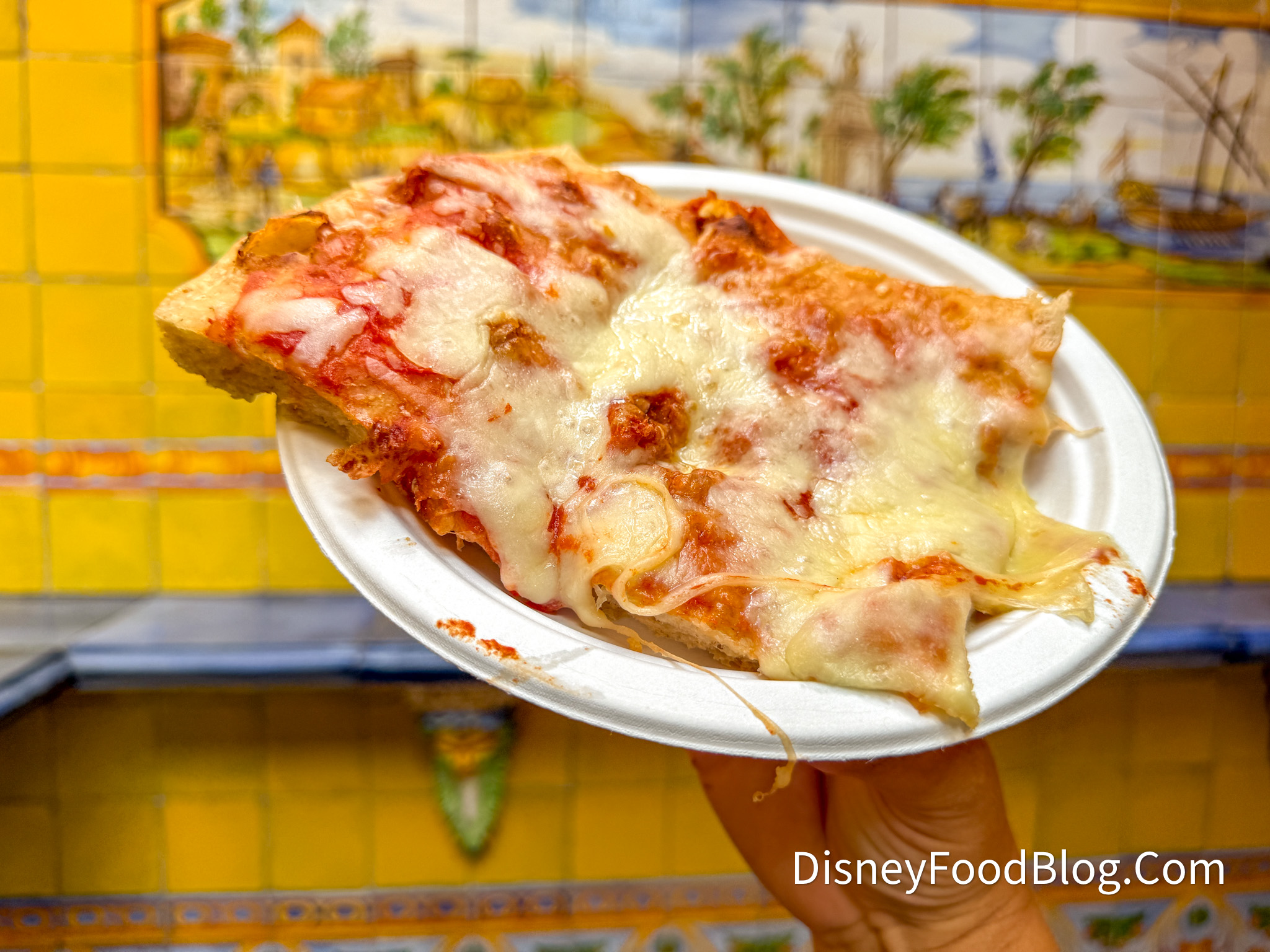 REVIEW: A Hidden Pizza Window Exists in EPCOT and It's Worth the Stop ...