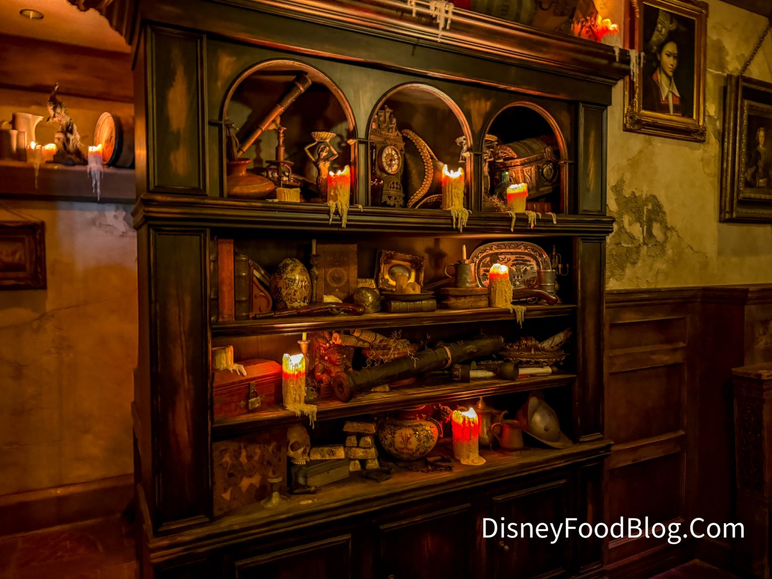 Magic Kingdom's NEW Pirate Bar, The Beak & Barrel, Is NOW OPEN | the ...