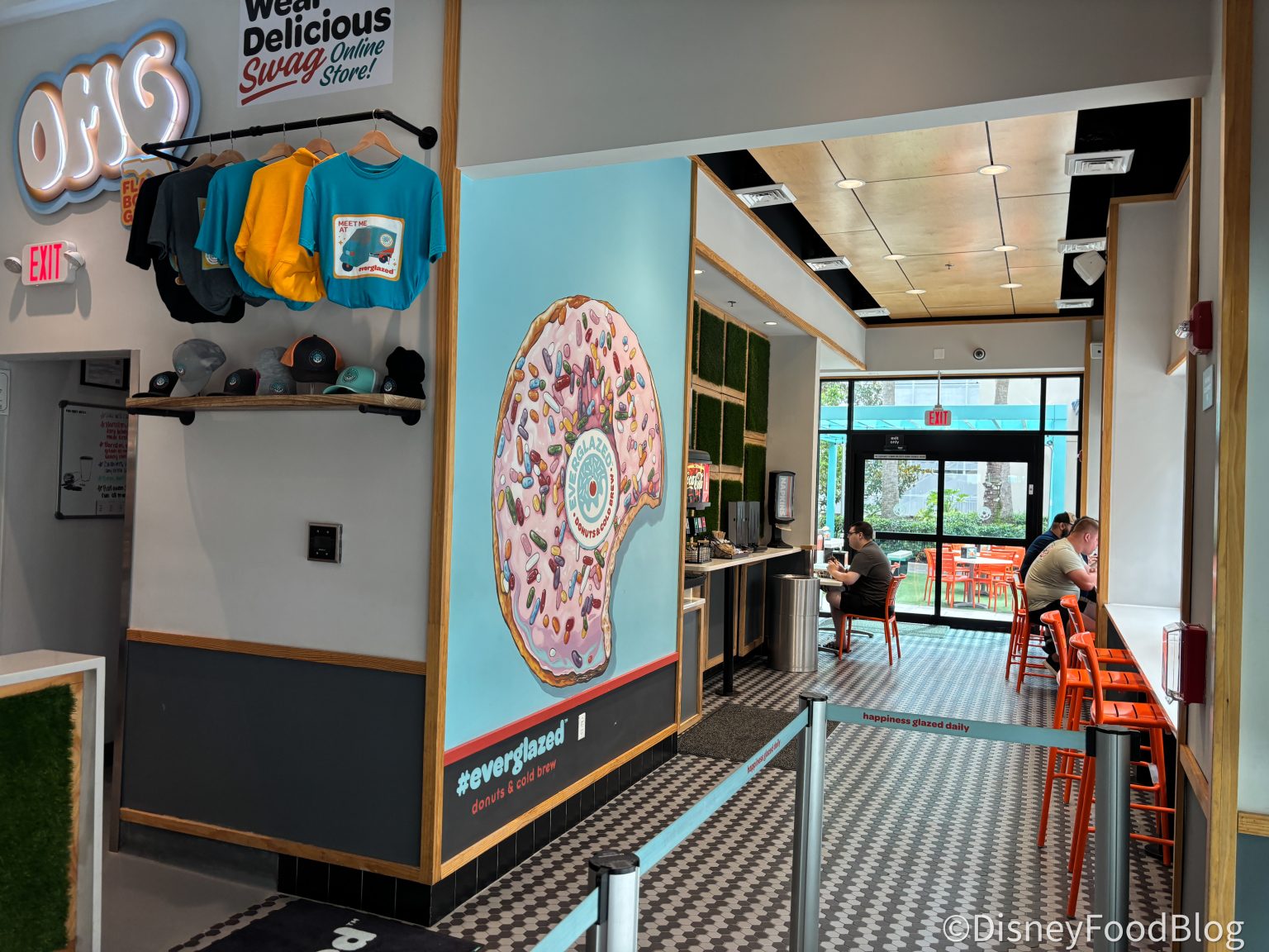 REVIEW: We Tried 6 Of The Most Popular Donut Flavors At Disney World ...
