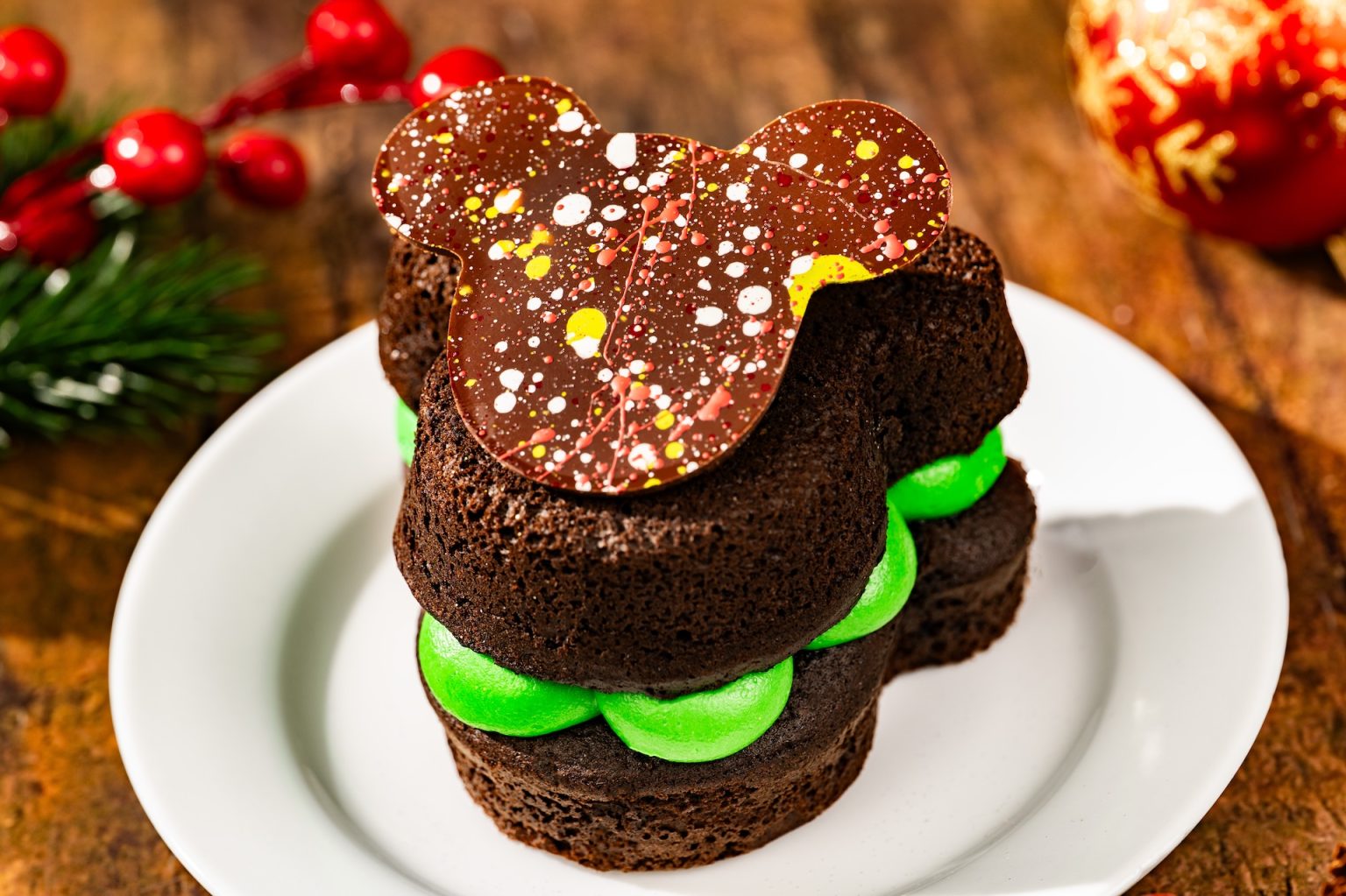 BREAKING: Over 40 NEW Treats Announced for Mickey's Very Merry ...