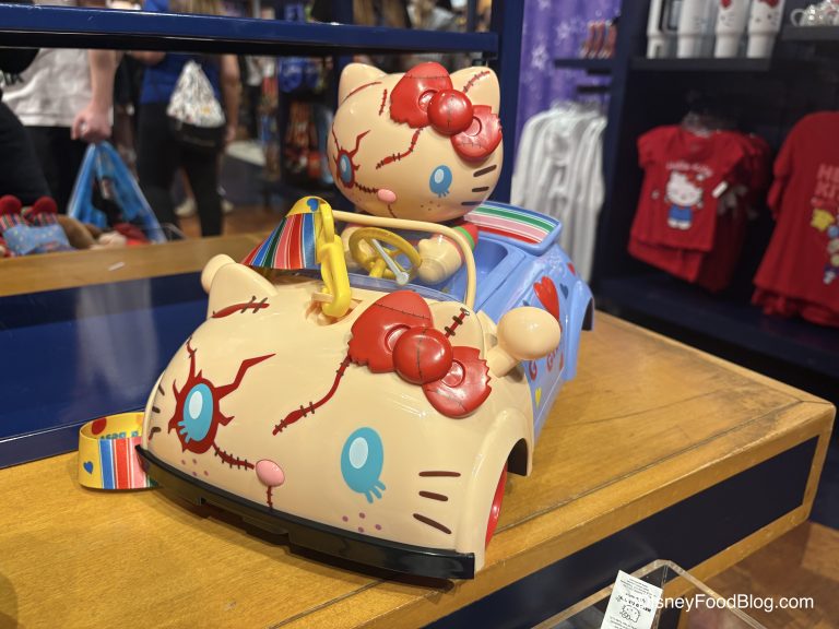 Universal Drops NEW Popcorn Bucket Featuring a BIZARRE (but AMAZING ...