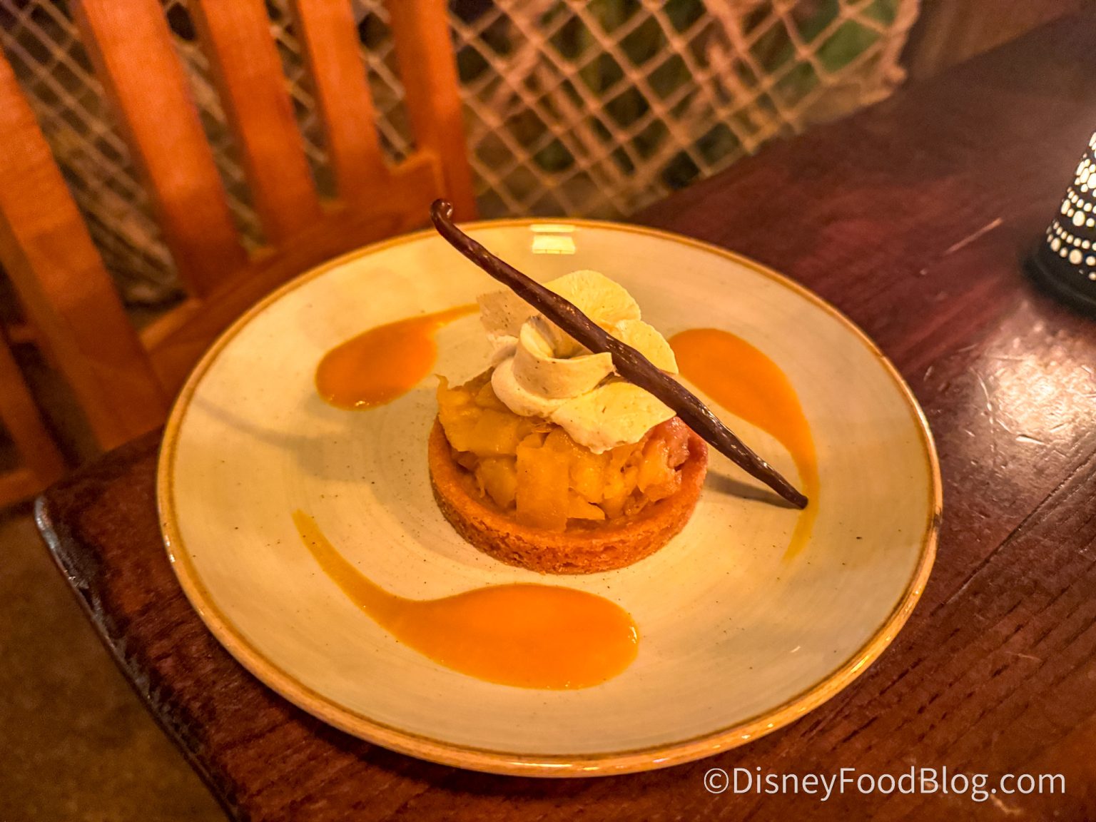 REVIEW: Go Inside Disney's Pirates of the Caribbean Restaurant With Us ...