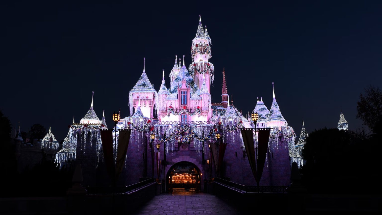Surprise! Change Hit Disney Castle Overnight, and You're Going To Love ...