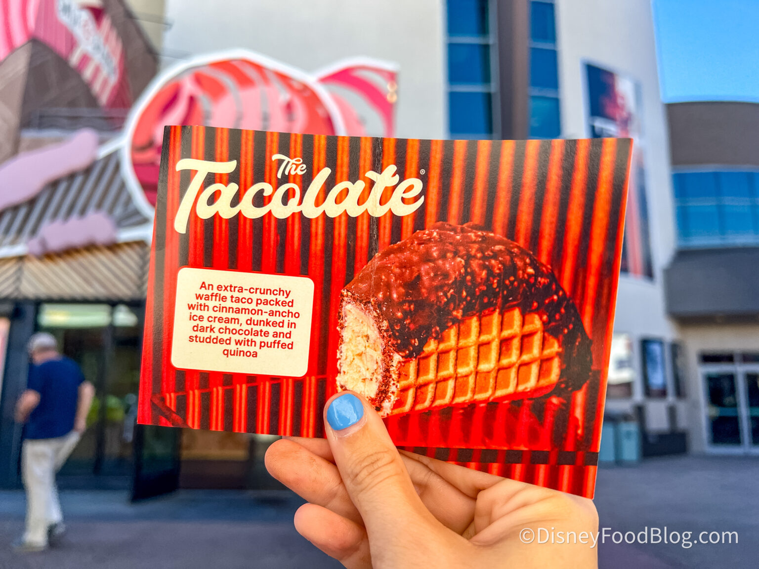 REVIEW: This New Ice Cream Taco Is Turning Heads in Disney World ...
