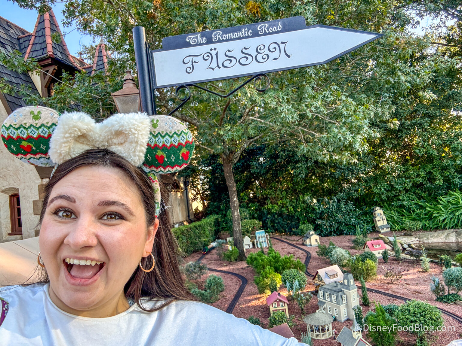 EPCOT's Tiny Train Town REFUSES to Give Me a Holiday Vacation | the ...