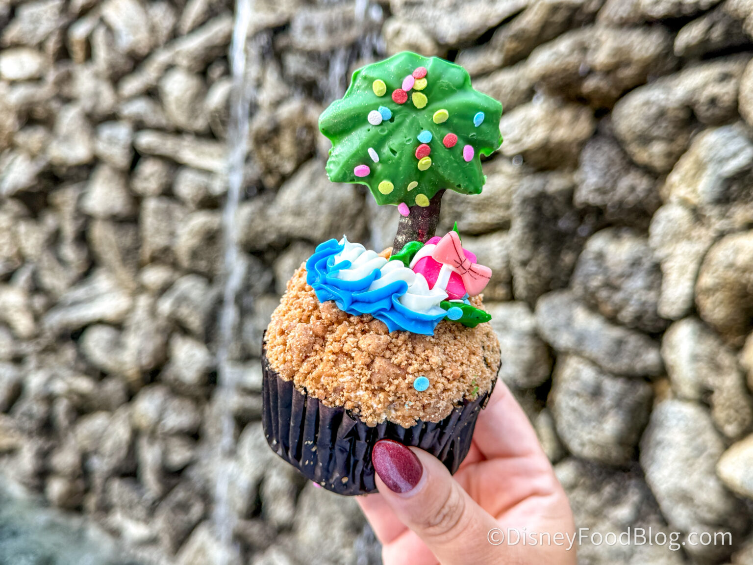 REVIEW: Disney Knew What They Were Doing With This Florida Christmas ...