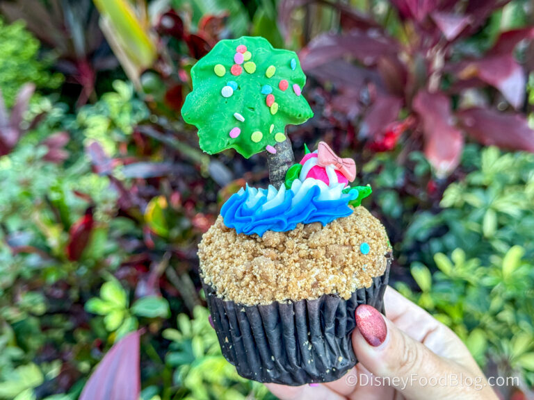 REVIEW: Disney Knew What They Were Doing With This Florida Christmas ...