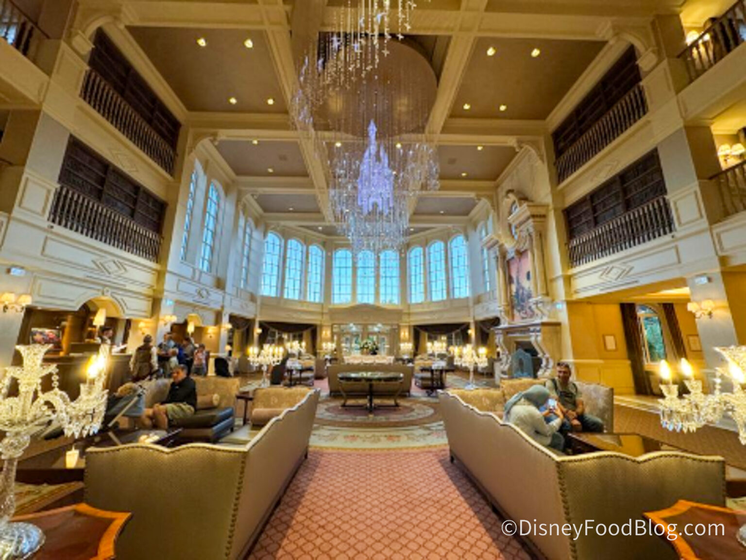 PHOTOS: Tour a 'Frozen' Themed Disney Hotel Room With Us! | the disney ...