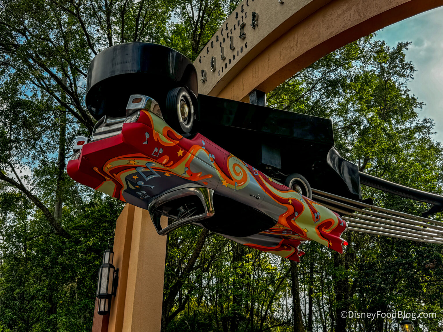 We Just Got a FIRST LOOK at the Muppets on Rock 'n' Roller Coaster, and ...