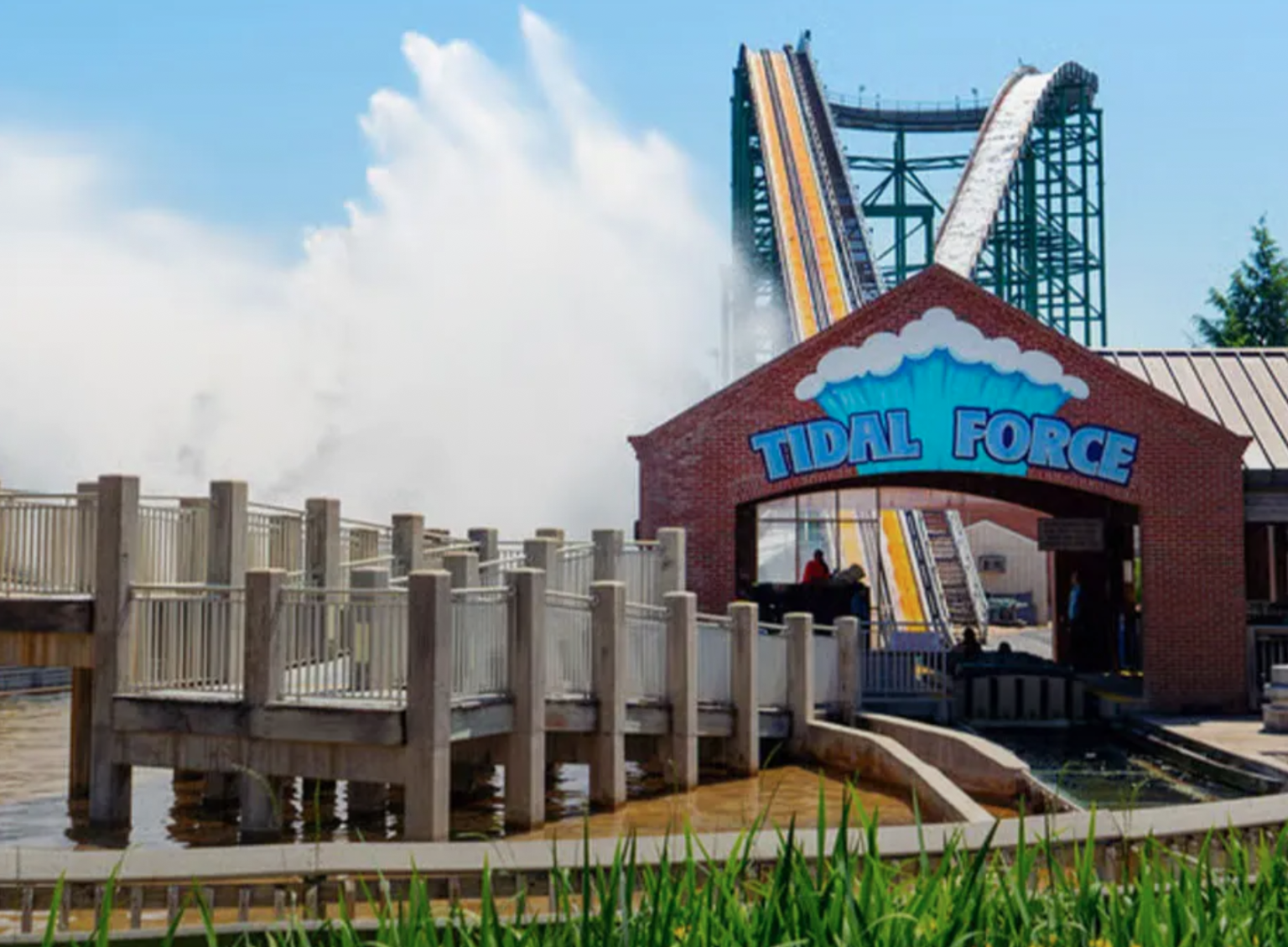 A Popular Theme Park Ride Is Closing After 32 Years - Disney by Mark